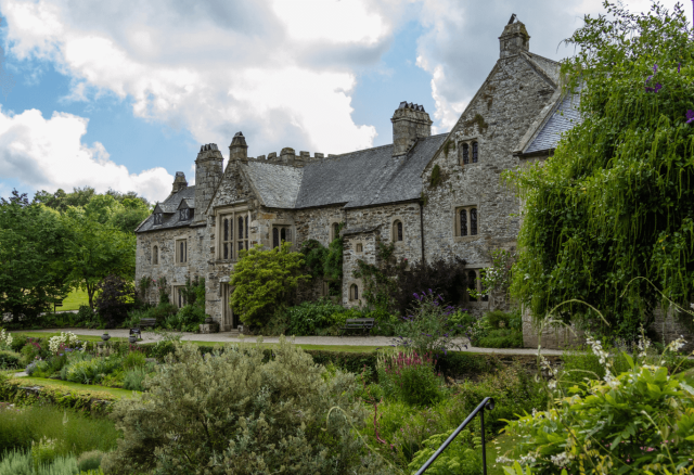 10 of Cornwall's Best National Trust Houses & Properties | Perfect Stays
