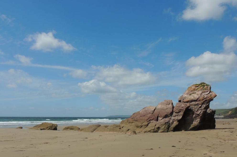 Best Beaches in Cornwall - Perfect Stays