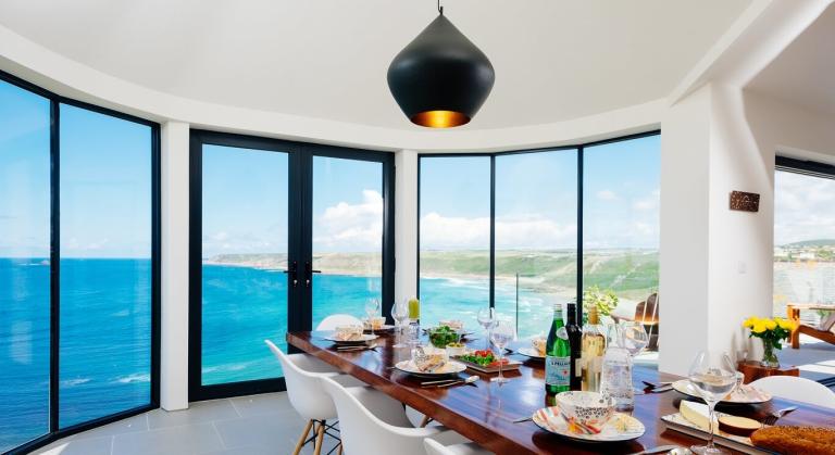 Eating in: the essential guide to in-house dining - Perfect Stays