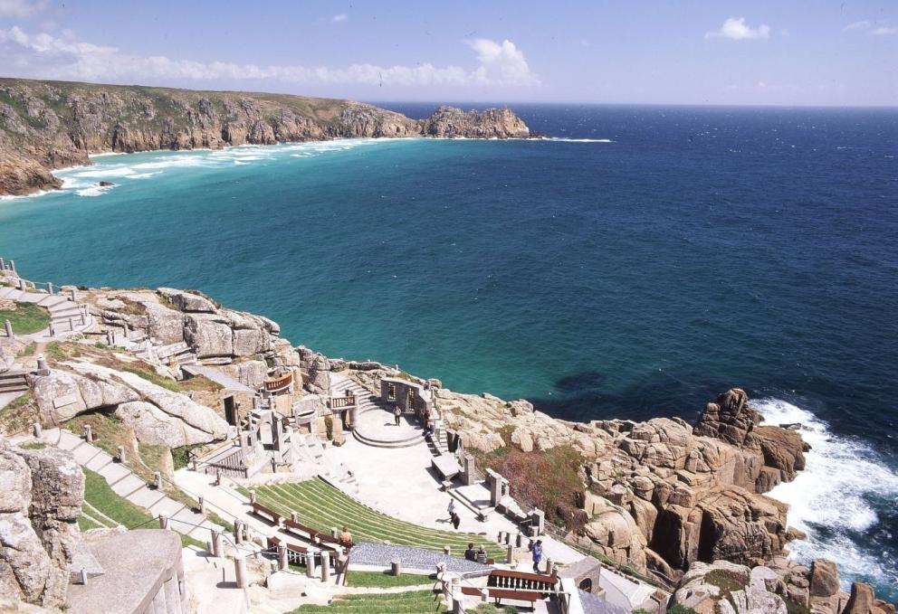 Historical landmarks to visit in Devon and Cornwall