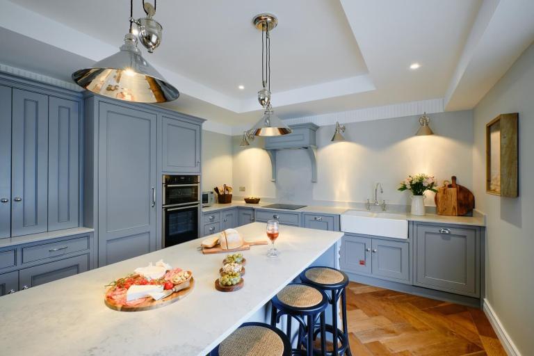 Eating in: the essential guide to in-house dining - Perfect Stays