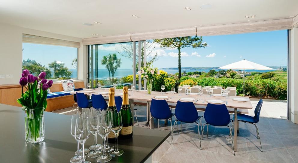 Eating in: the essential guide to in-house dining - Perfect Stays